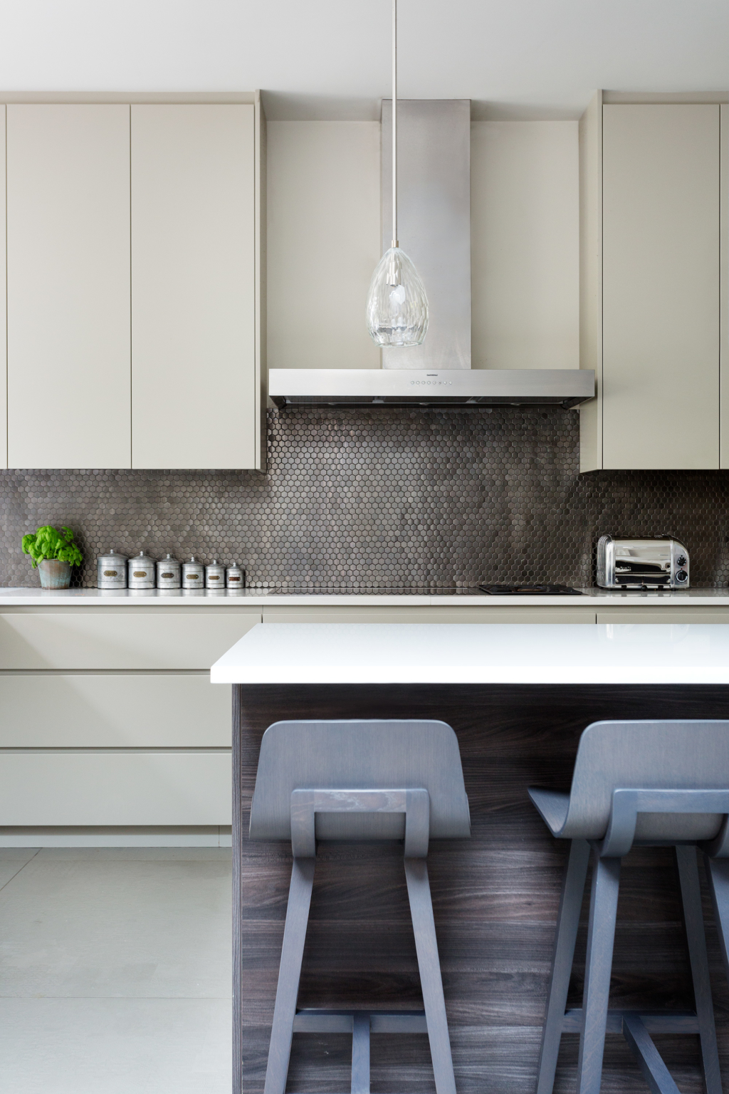 Luxurious & Modern Bespoke Kitchen At Arlington | HUX London