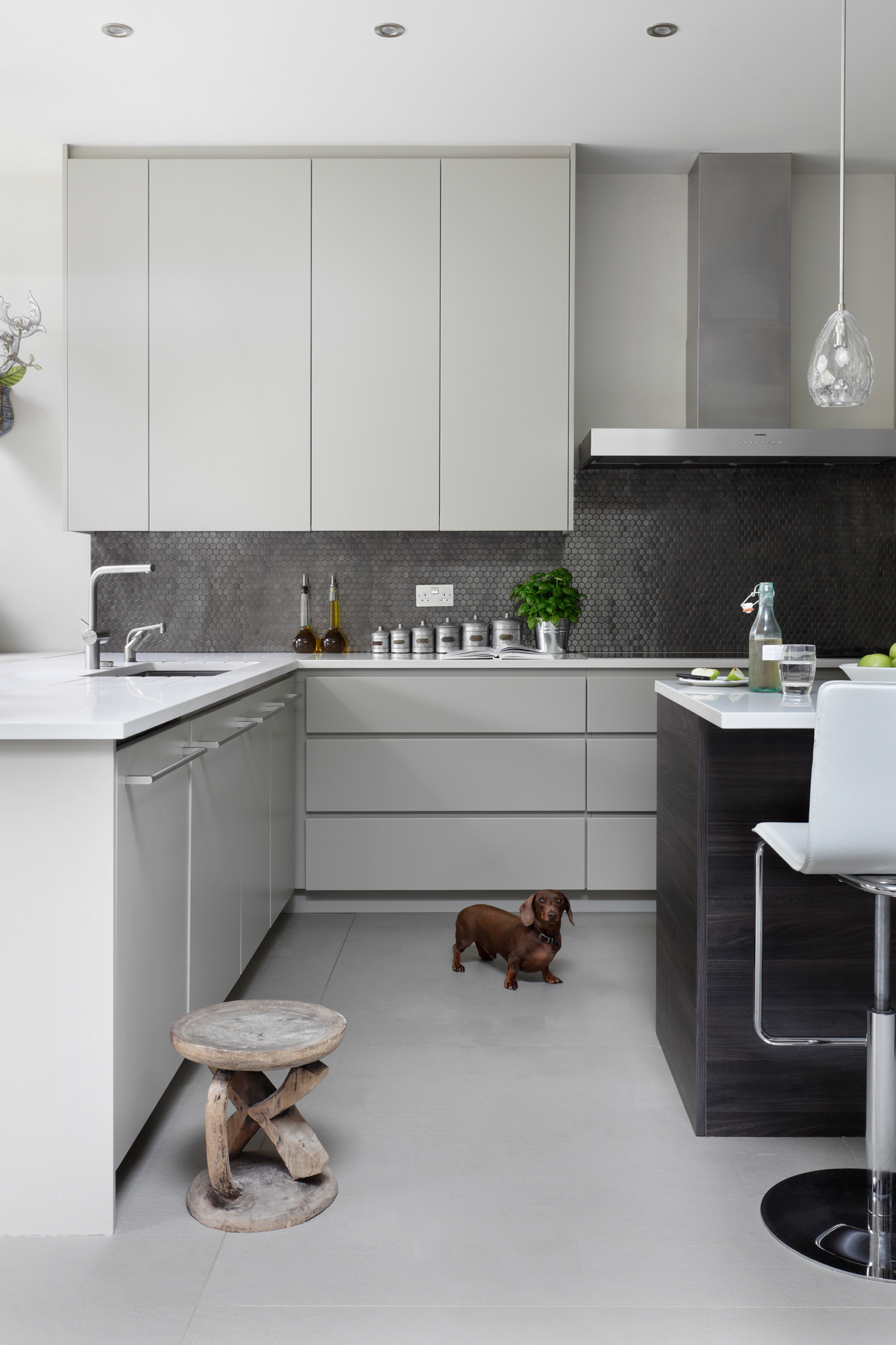 Luxurious & Modern Bespoke Kitchen At Arlington | HUX London
