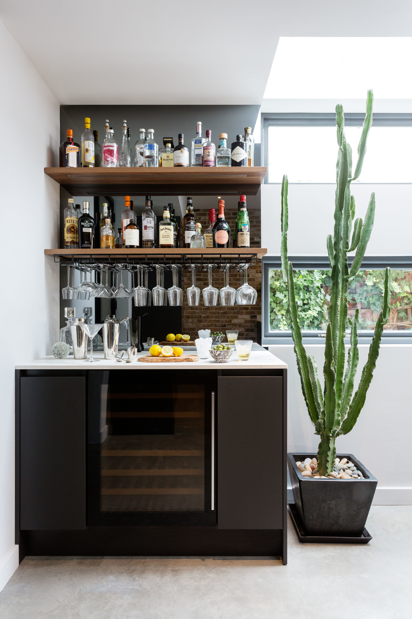 Beautifully Designed Bespoke Luxury Home Bars | HUX London