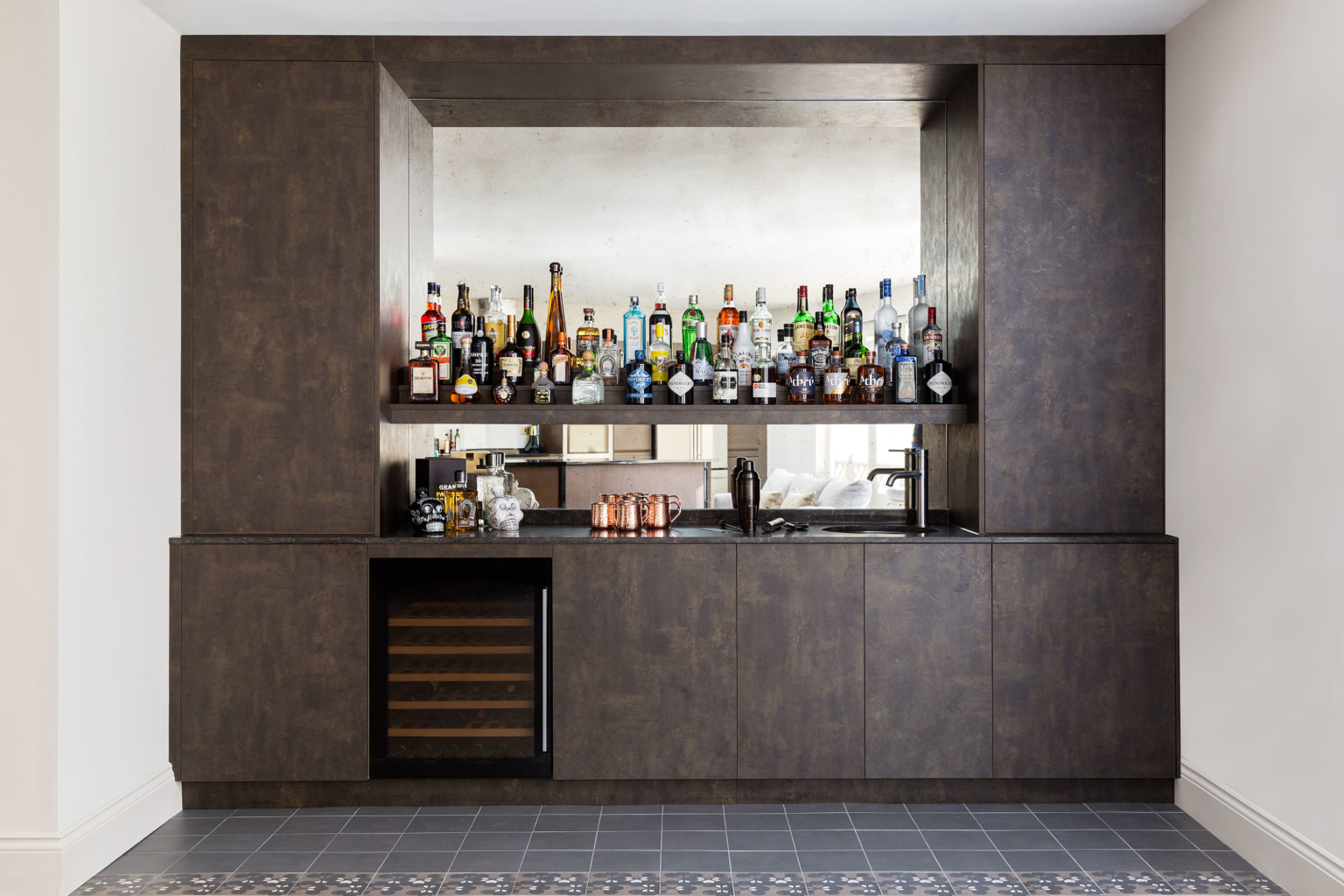 Beautifully Designed Bespoke Luxury Home Bars | HUX London